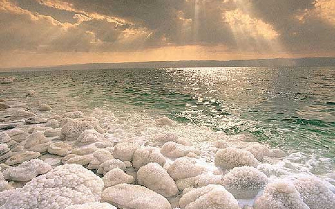 Descoperirea revolutionara facuta de un roman in Marea Moarta ...