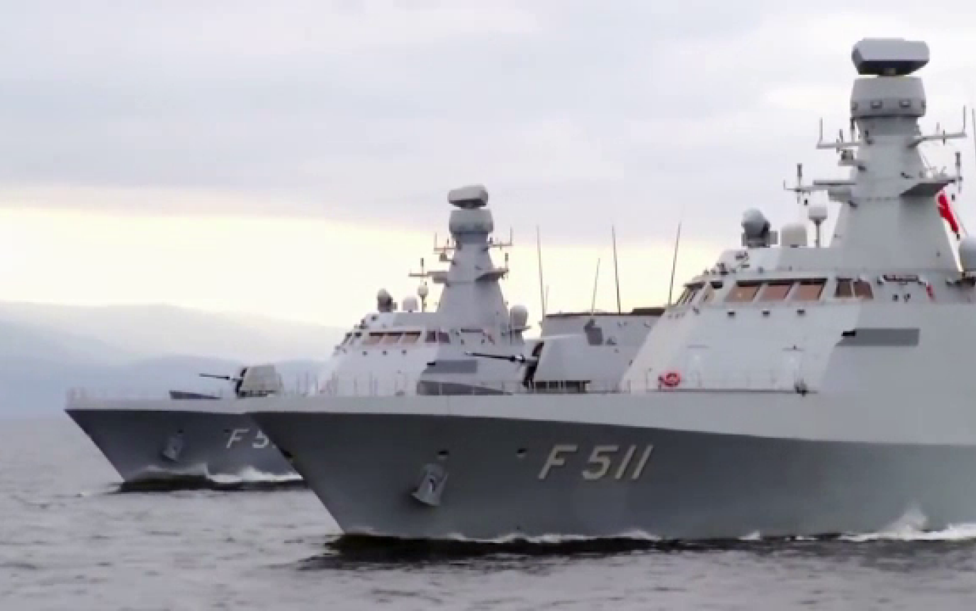 Trei nave performante de razboi ale Turciei, in portul Constanta ...