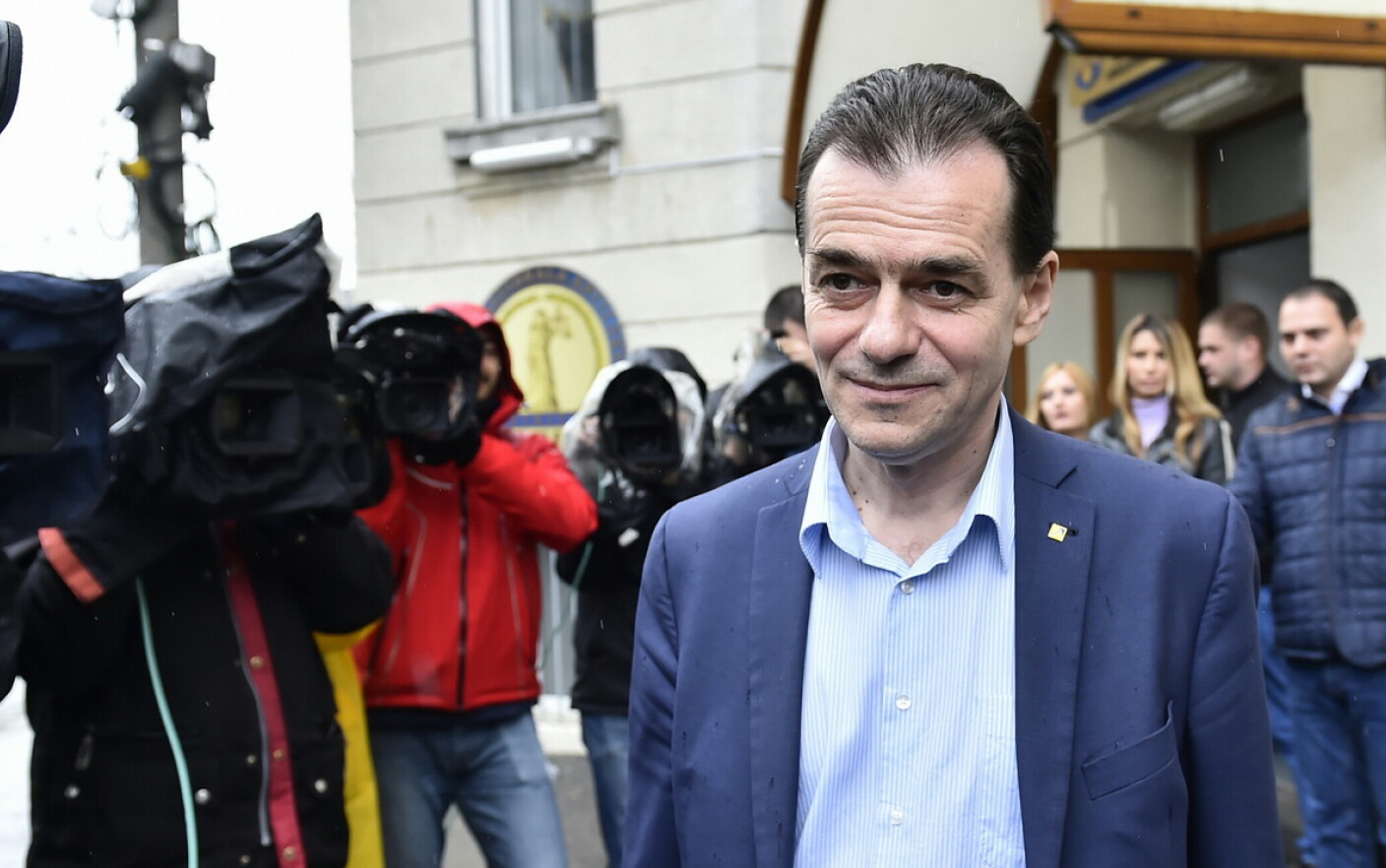 Din candidat, inculpat. Ludovic Orban, urmarit penal de DNA, pentru ca ...