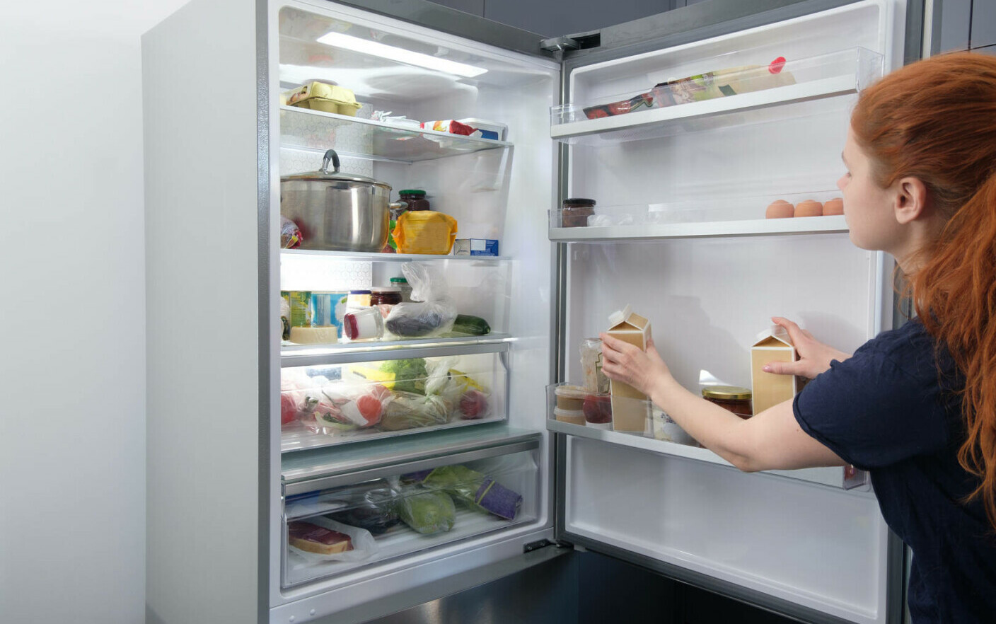 De ce să nu ții laptele pe ușa frigiderului. Unde trebuie să așezi ...