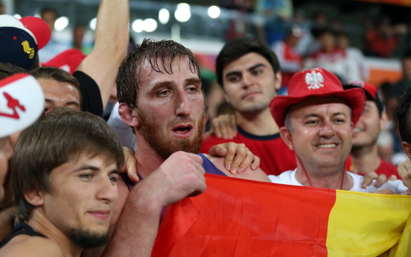 Un cecen a castigat bronzul pentru Romania la categoria 97 kg, lupte ...