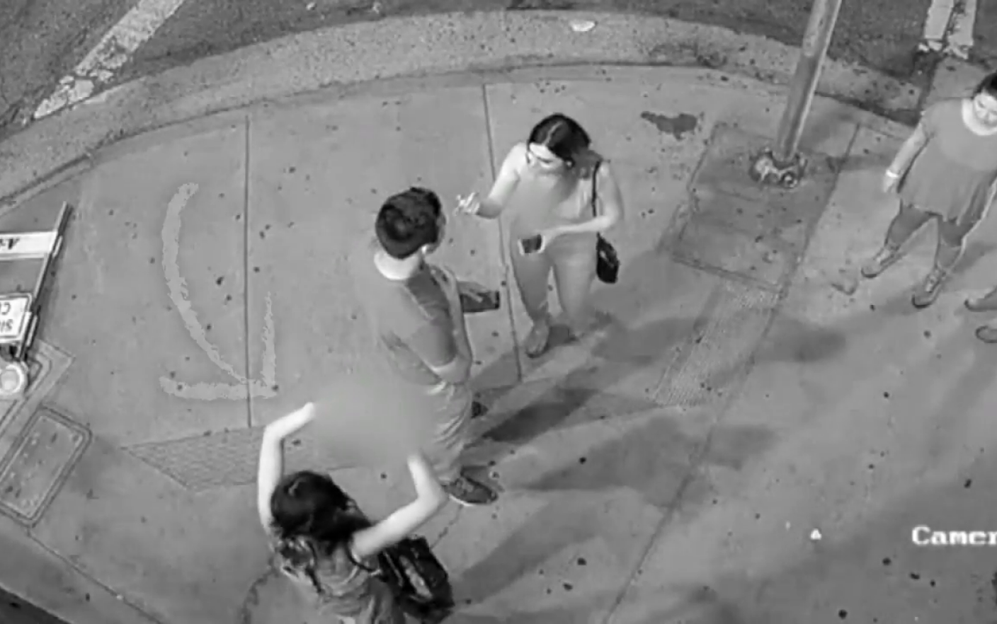 Student acuzat de viol de o tânără întâlnită în club. Camerele arată o ...