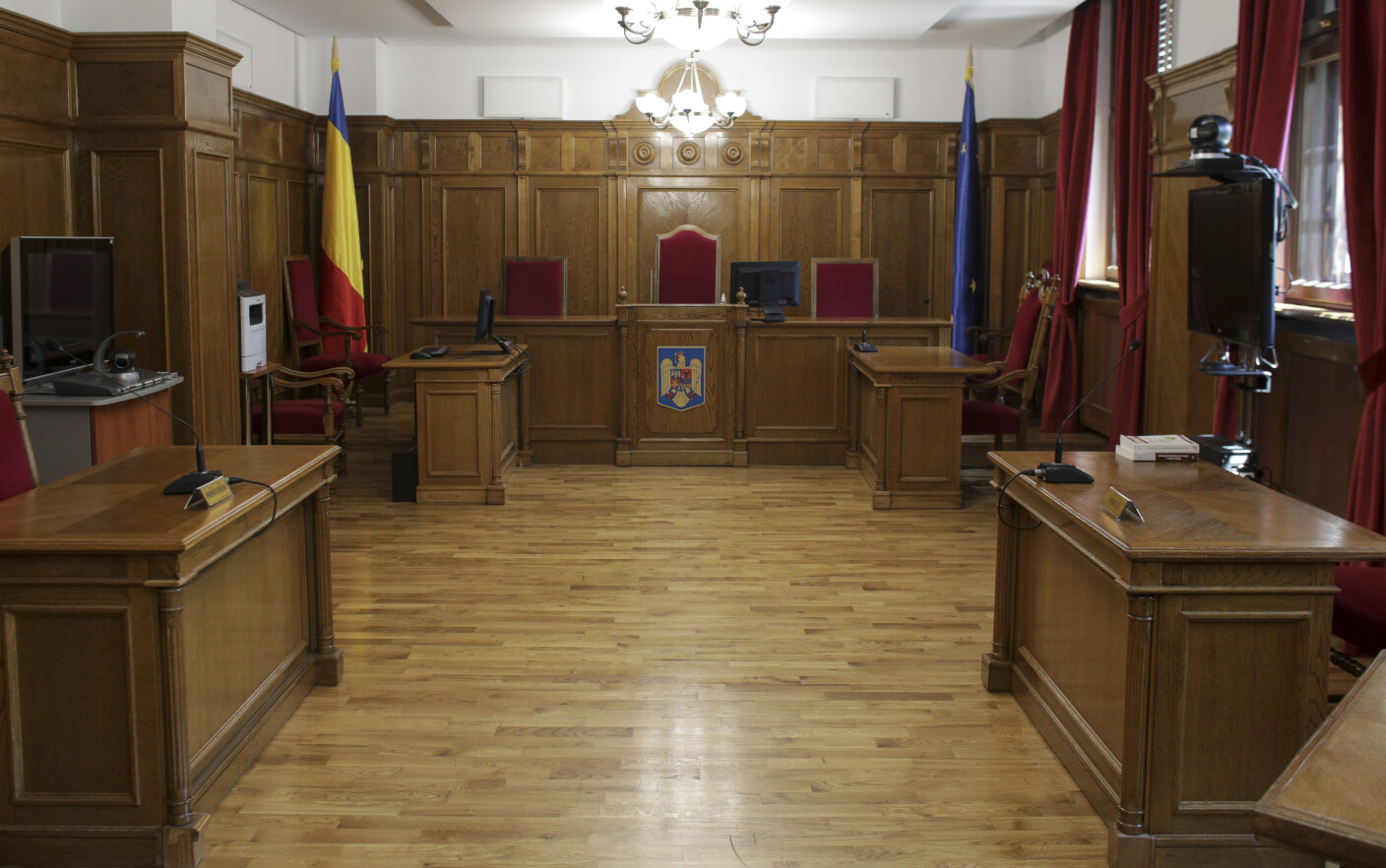 Forumul Judecătorilor din România: Instanțele de judecată au devenit ...