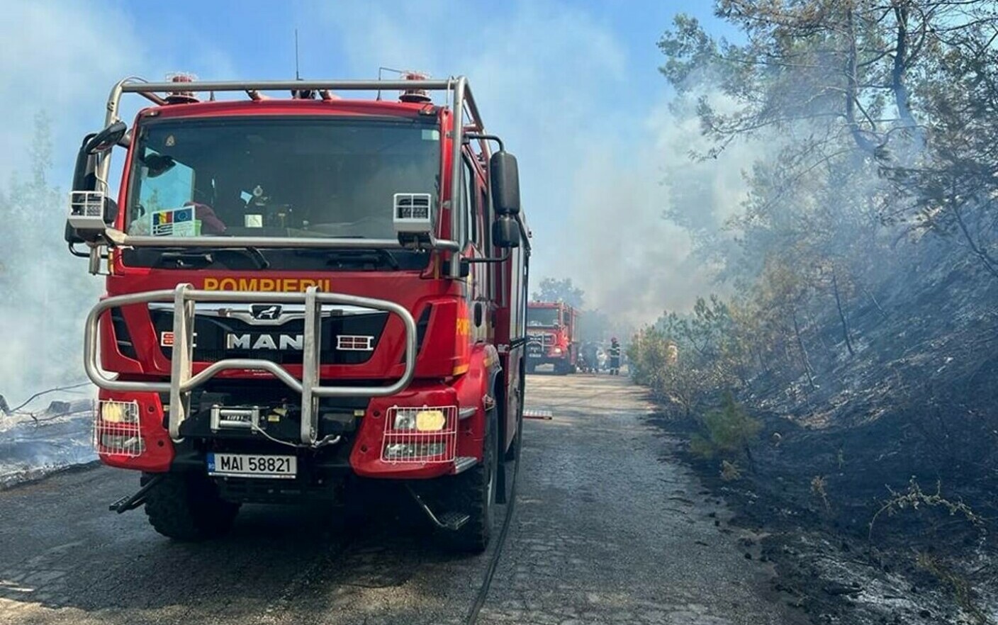 Incendiu puternic în localitatea sibiană Jina. Un bărbat a murit, iar ...