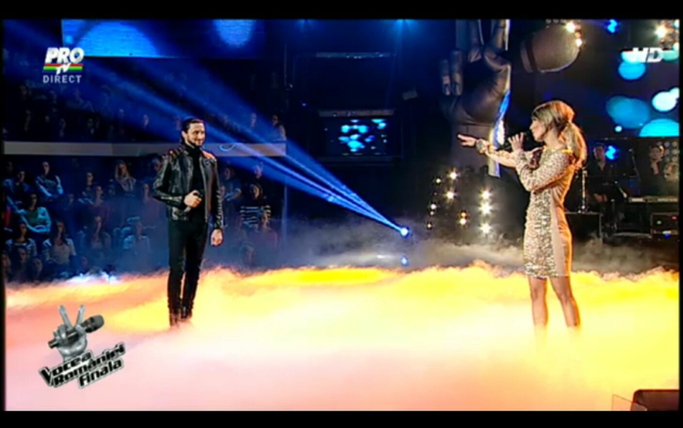 VOCEA ROMANIEI, FINALA. Moment de poveste pe scena, oferit de Adrian ...