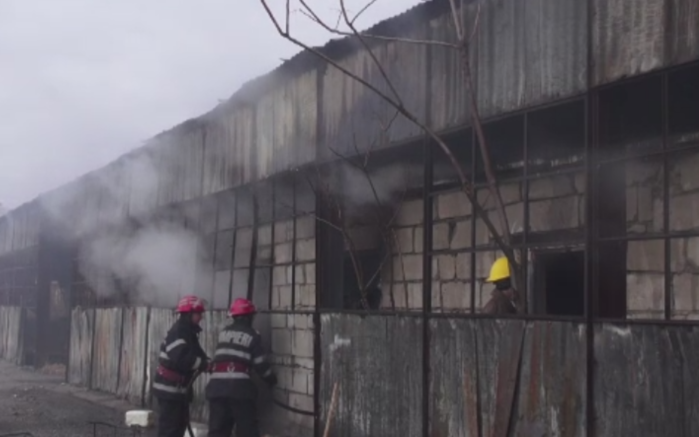 Explozie urmata de un incendiu violent in portul Constanta. Greseala ...