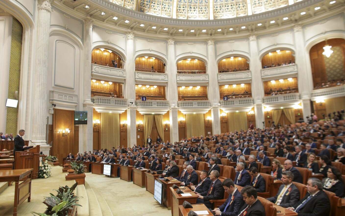 Ședință solemnă din Parlament, consacrată celebrării Zilei Naționale a ...