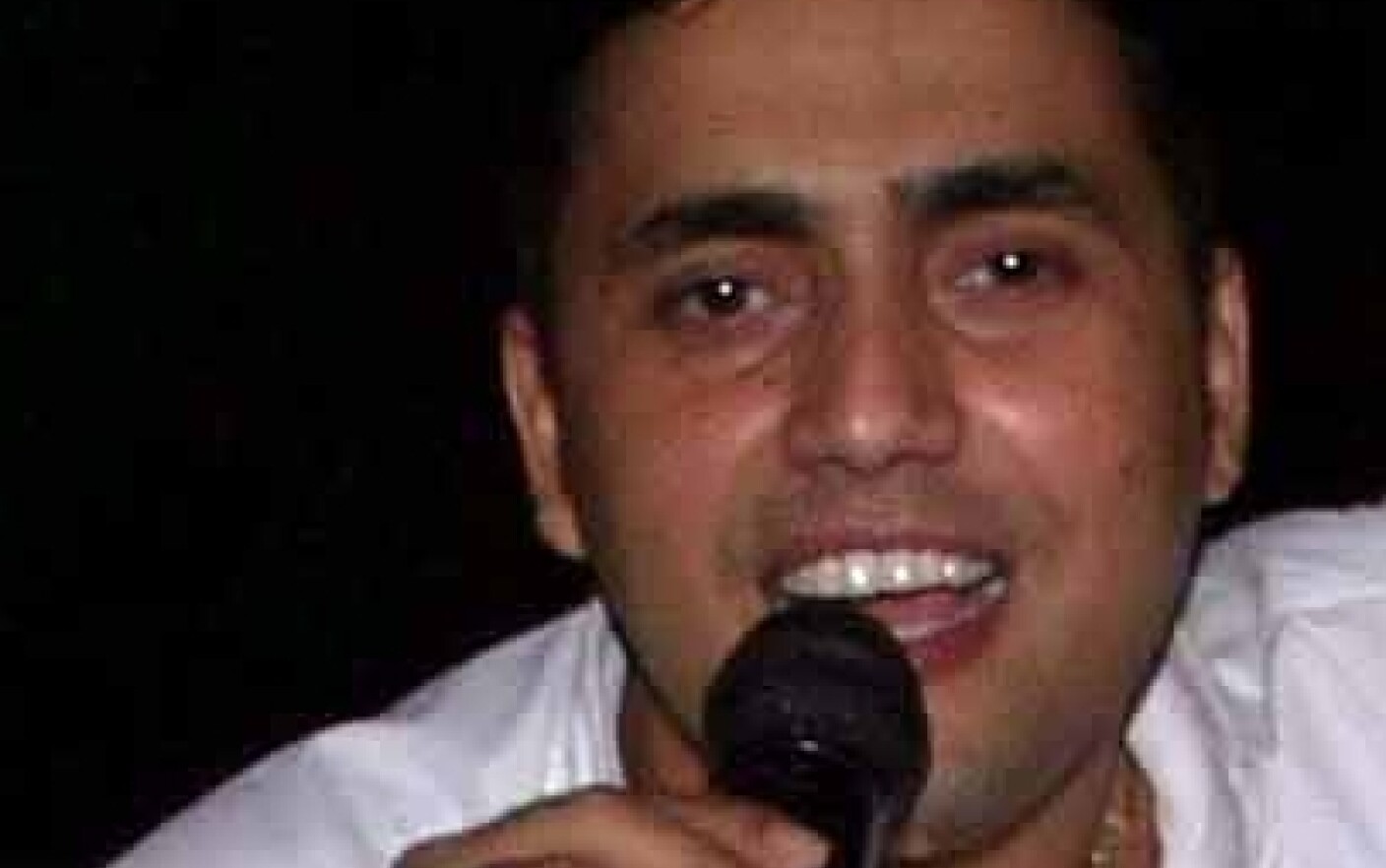 Regii caftelilor! Pustiu batut, Minune injurat, dar Salam intact ...