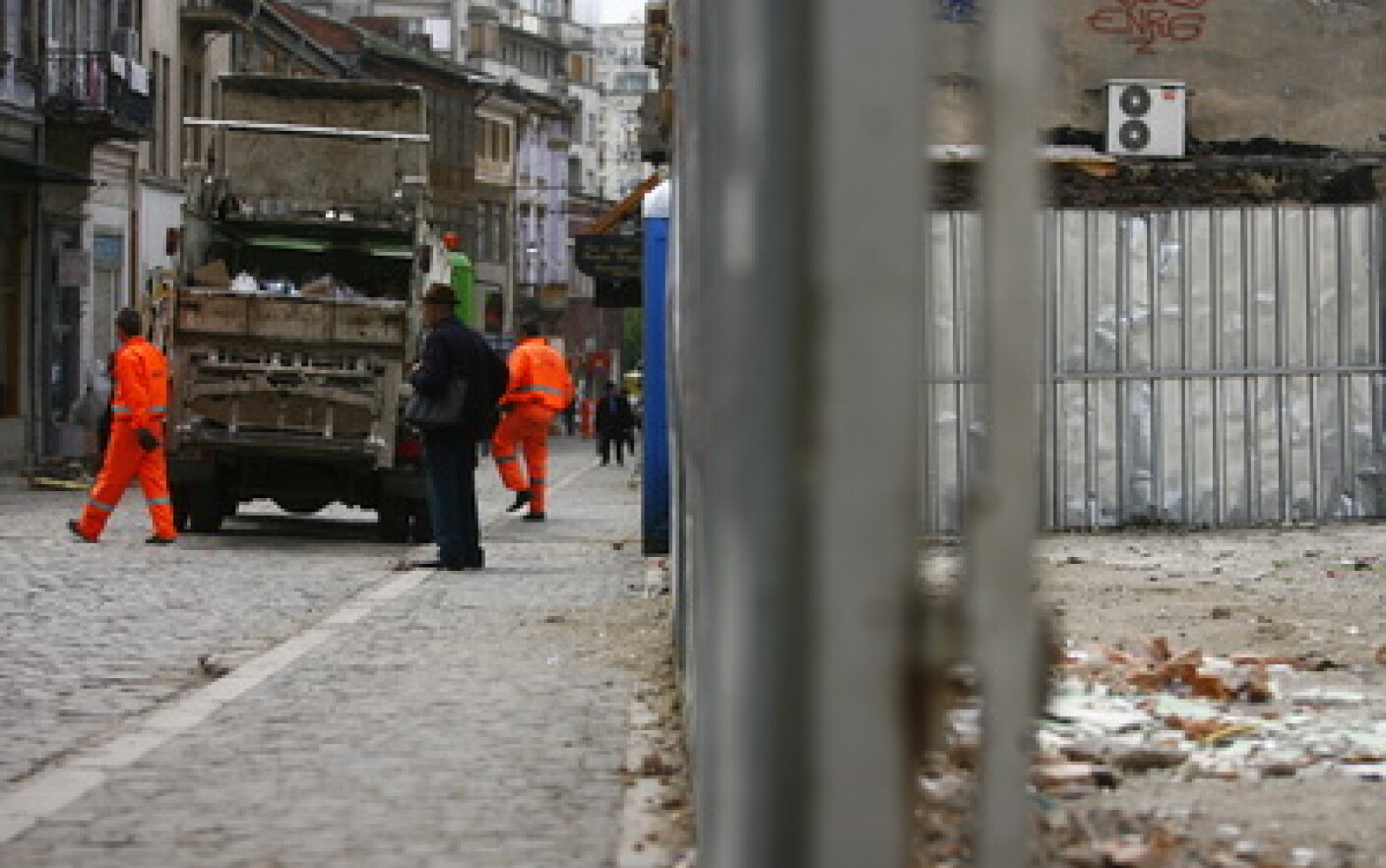 Bancherii, depasiti de gunoieri in topul cresterilor salariale ...