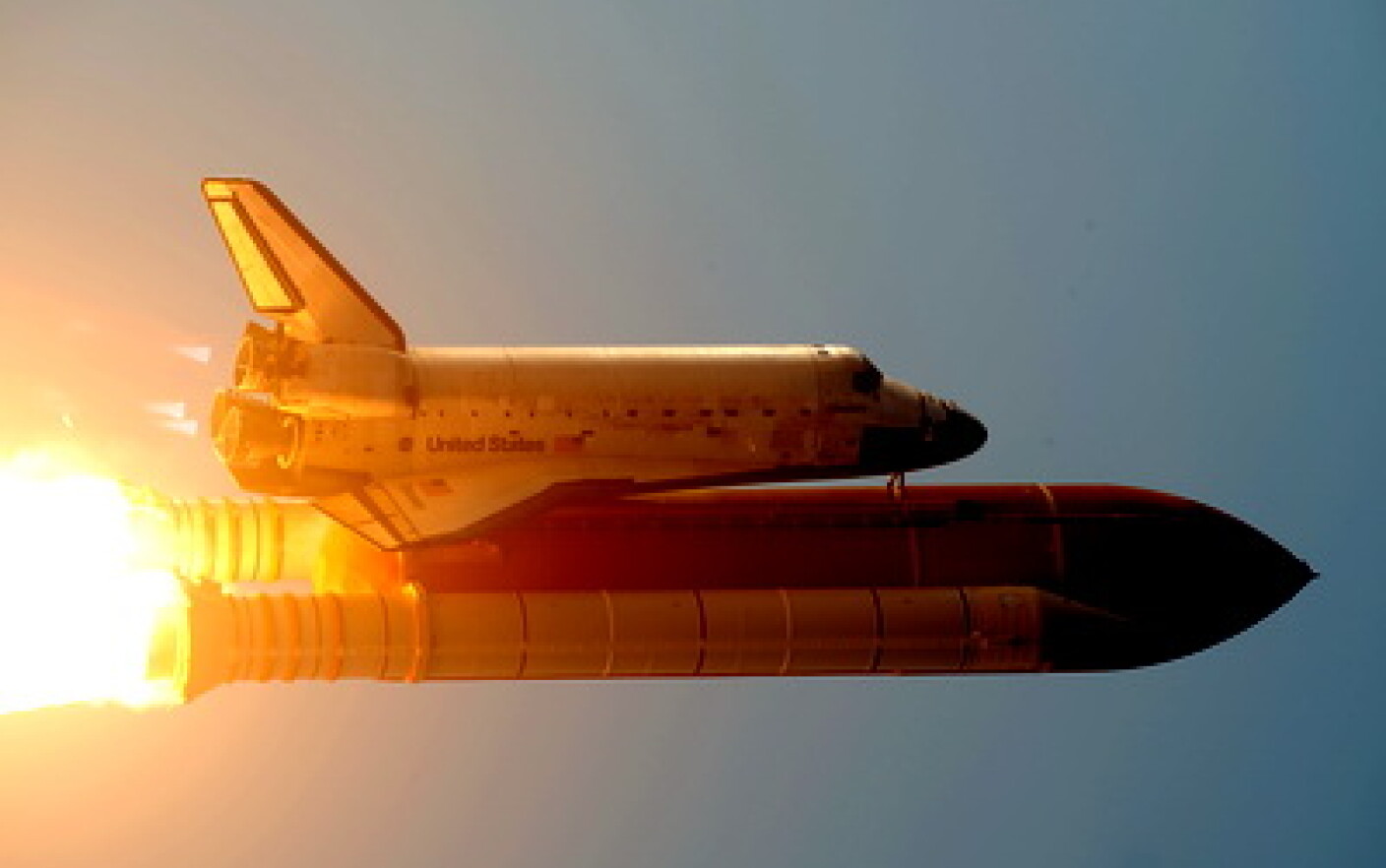 VIDEO.Discovery, pentru ultima data in spatiu. Duce mucegai romanesc pe ...