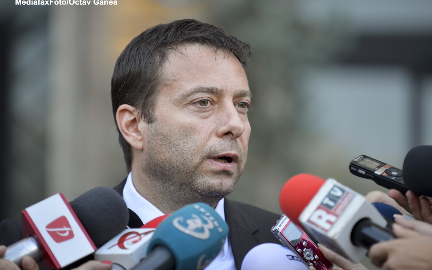Scandalul Valentin Preda. Fostul secretar de stat e acuzat ca folosea ... Scandalul Valentin Preda. Fostul secretar de stat e acuzat ca folosea ...