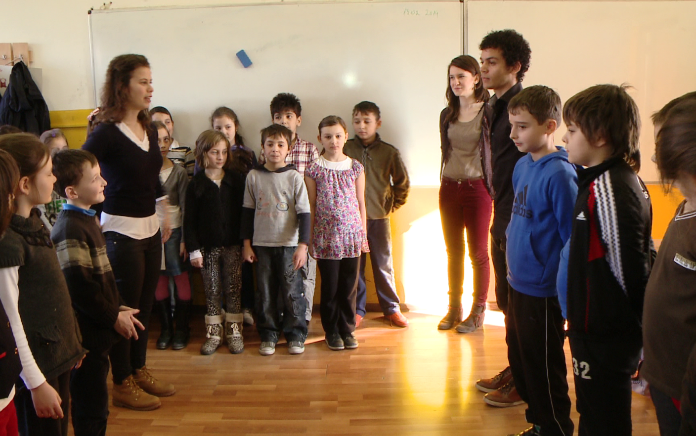 Modelul de invatamant prin cursuri interactive este adus si la ...