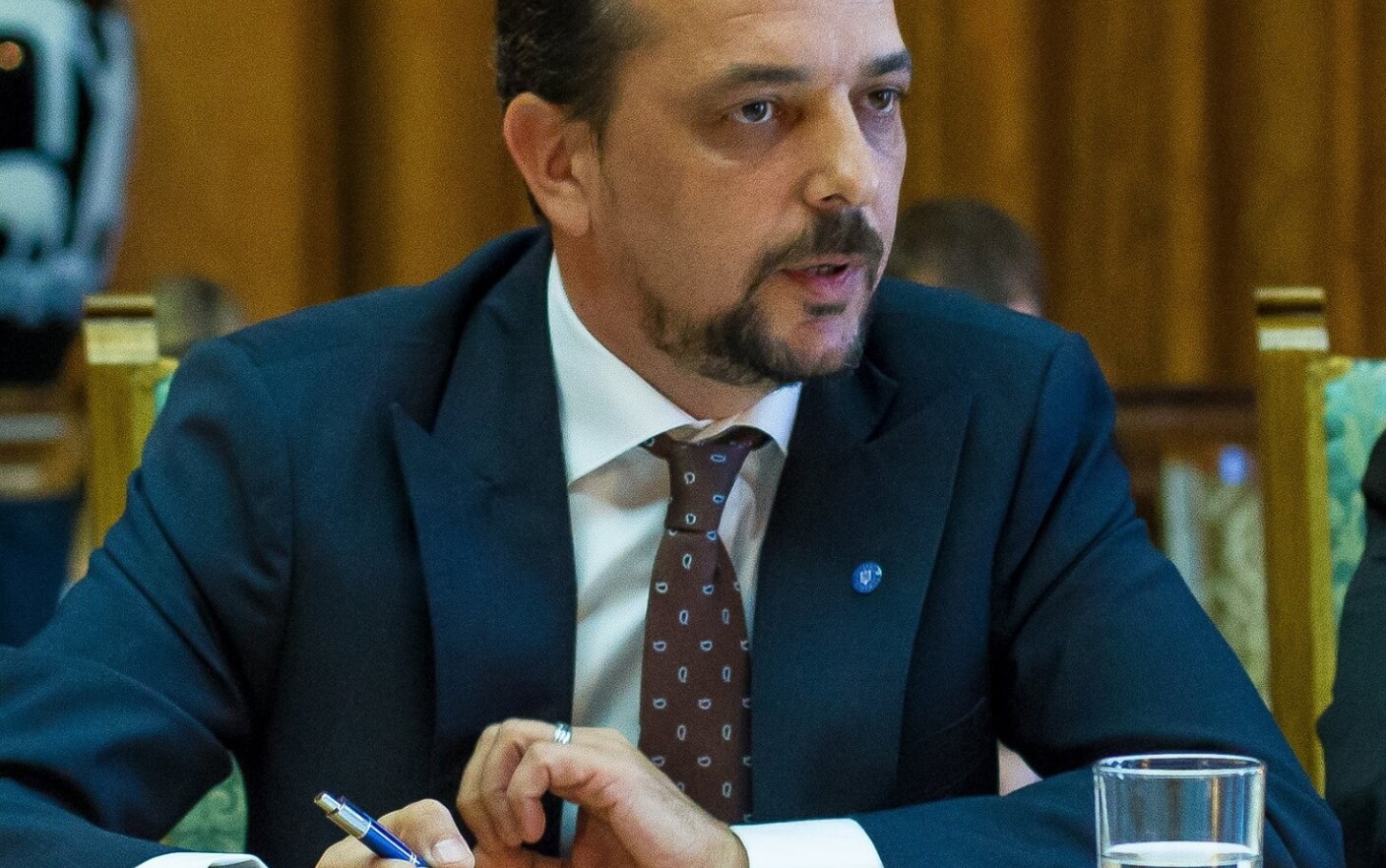 Un secretar de stat a demisionat din Guvern in urma ordonantei care ...