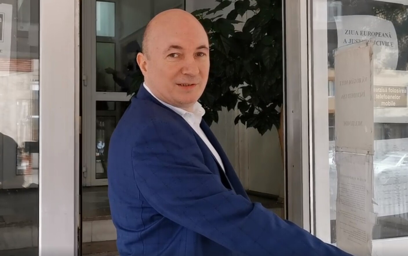 Codrin Ştefănescu, la DIICOT. Este suspect într-un dosar mai amplu ... Codrin Ştefănescu, la DIICOT. Este suspect într-un dosar mai amplu ...
