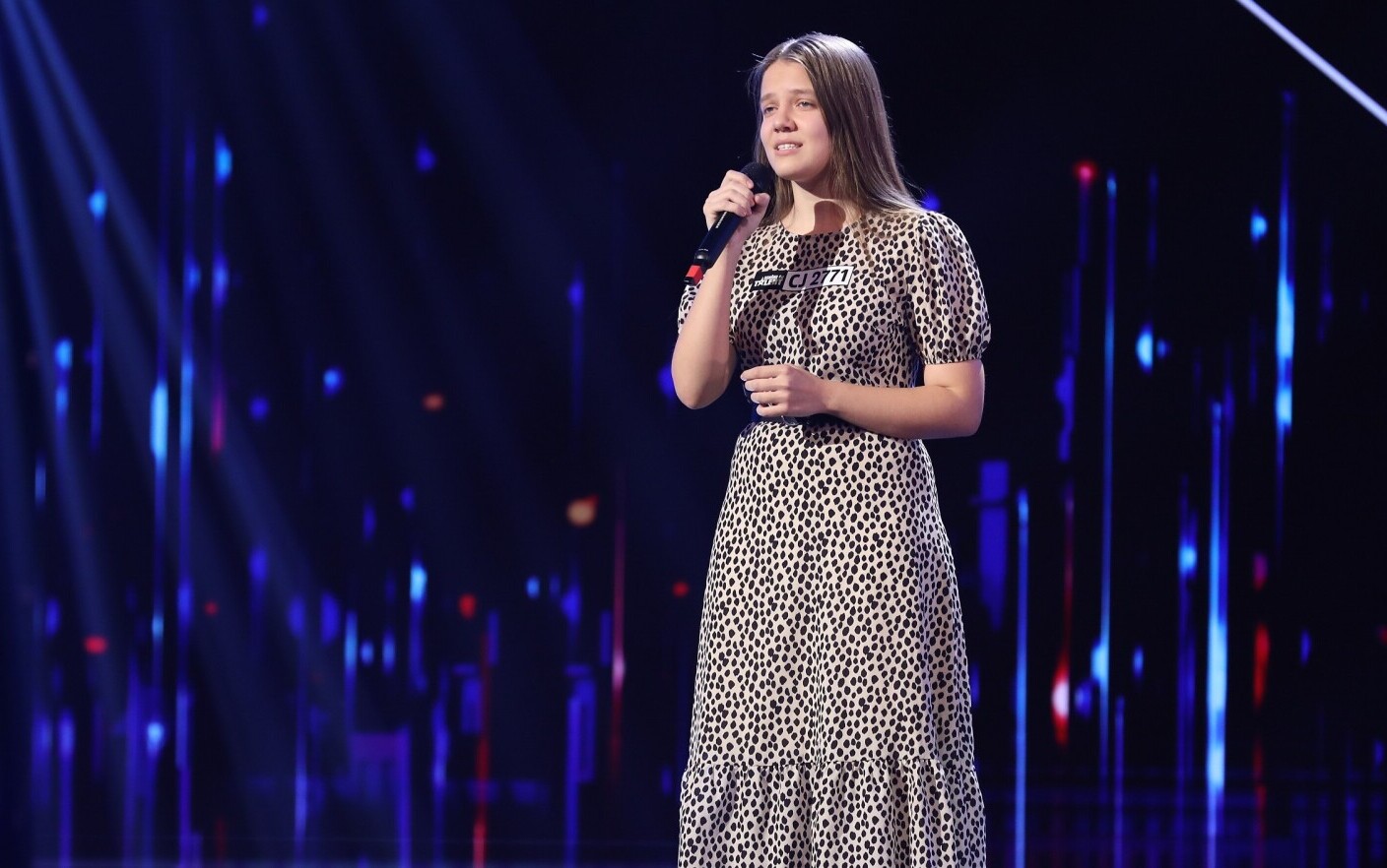 Românii au talent. Diana, concurenta cu voce de înger, cântă în corul ...