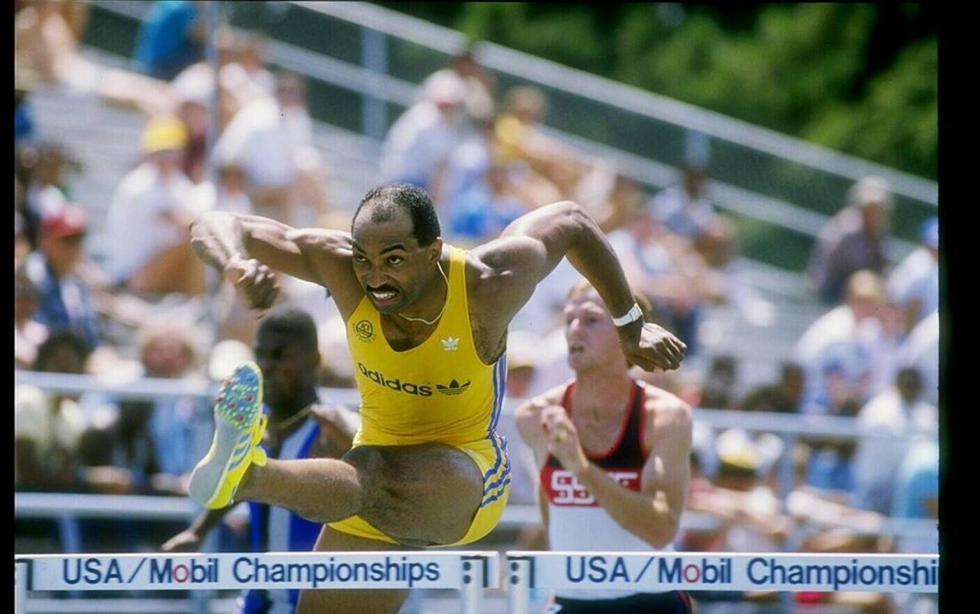 Fostul atlet Greg Foster, triplu campion mondial la 110 metri garduri ...