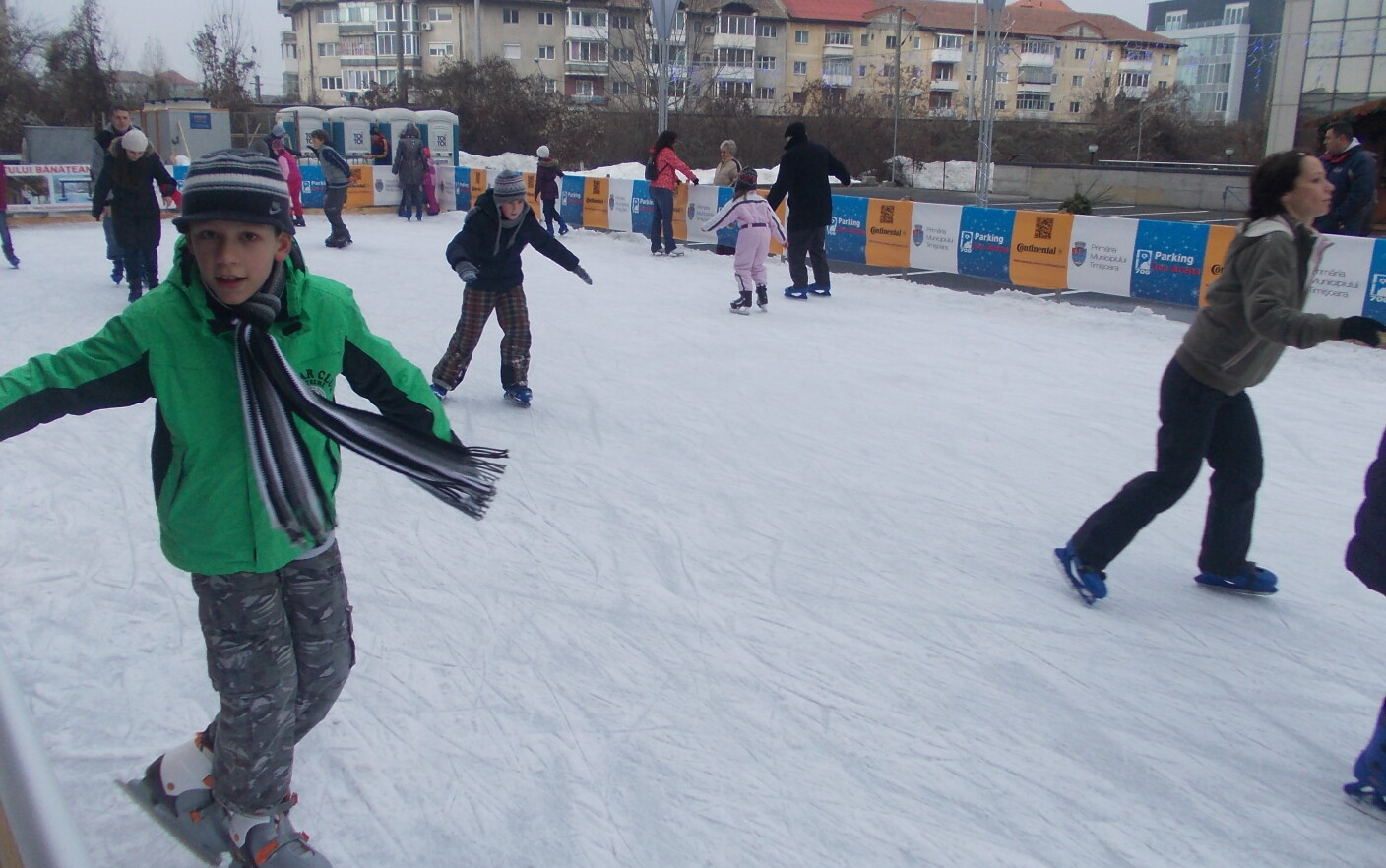 Record de patinatori in Targu Mures. Peste 30.000 de persoane au trecut ... Record de patinatori in Targu Mures. Peste 30.000 de persoane au trecut ...