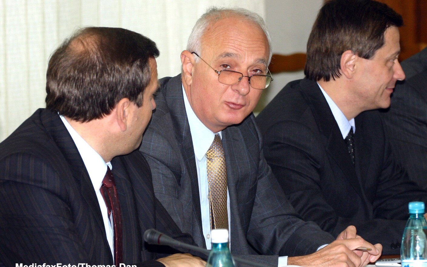 Dan Radu Rusanu: Nu ni se pare corect ca parlamentarii USL sa-si ...