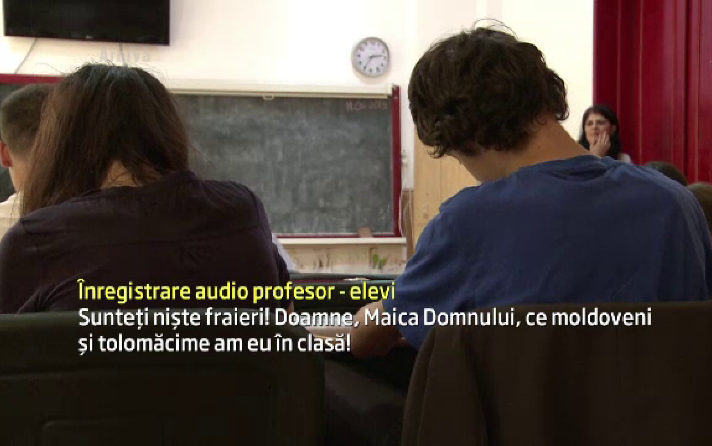INREGISTRARE. Discursul unui profesor, furios ca elevii au dat bani ...
