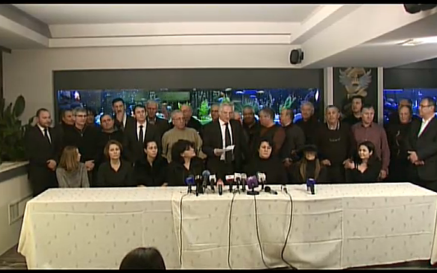 "Noi, pilotii, nu am fi reusit aceasta aterizare". Familia pilotului ...