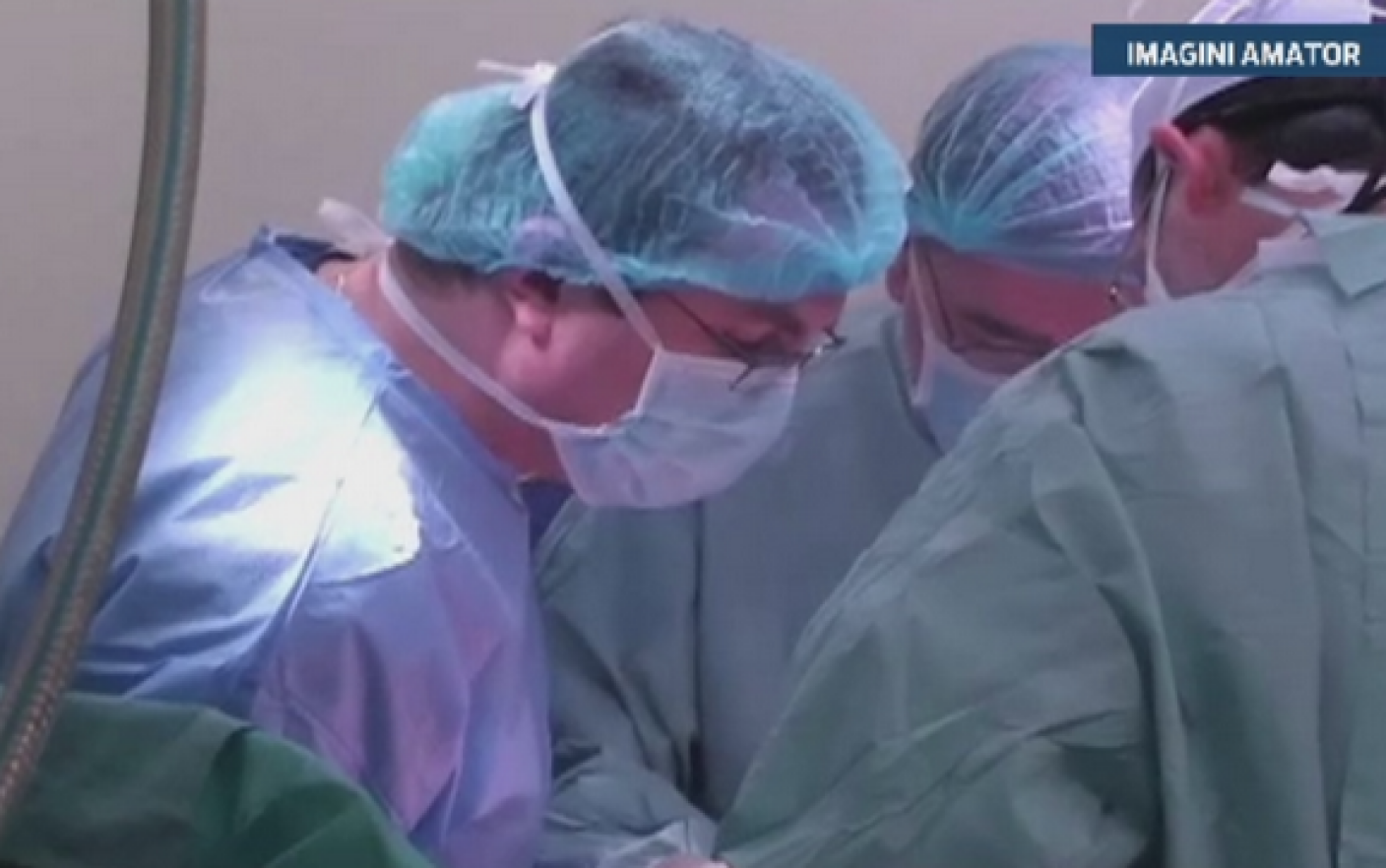 Barbatul care a primit in premiera o inima artificiala si-a revenit ...