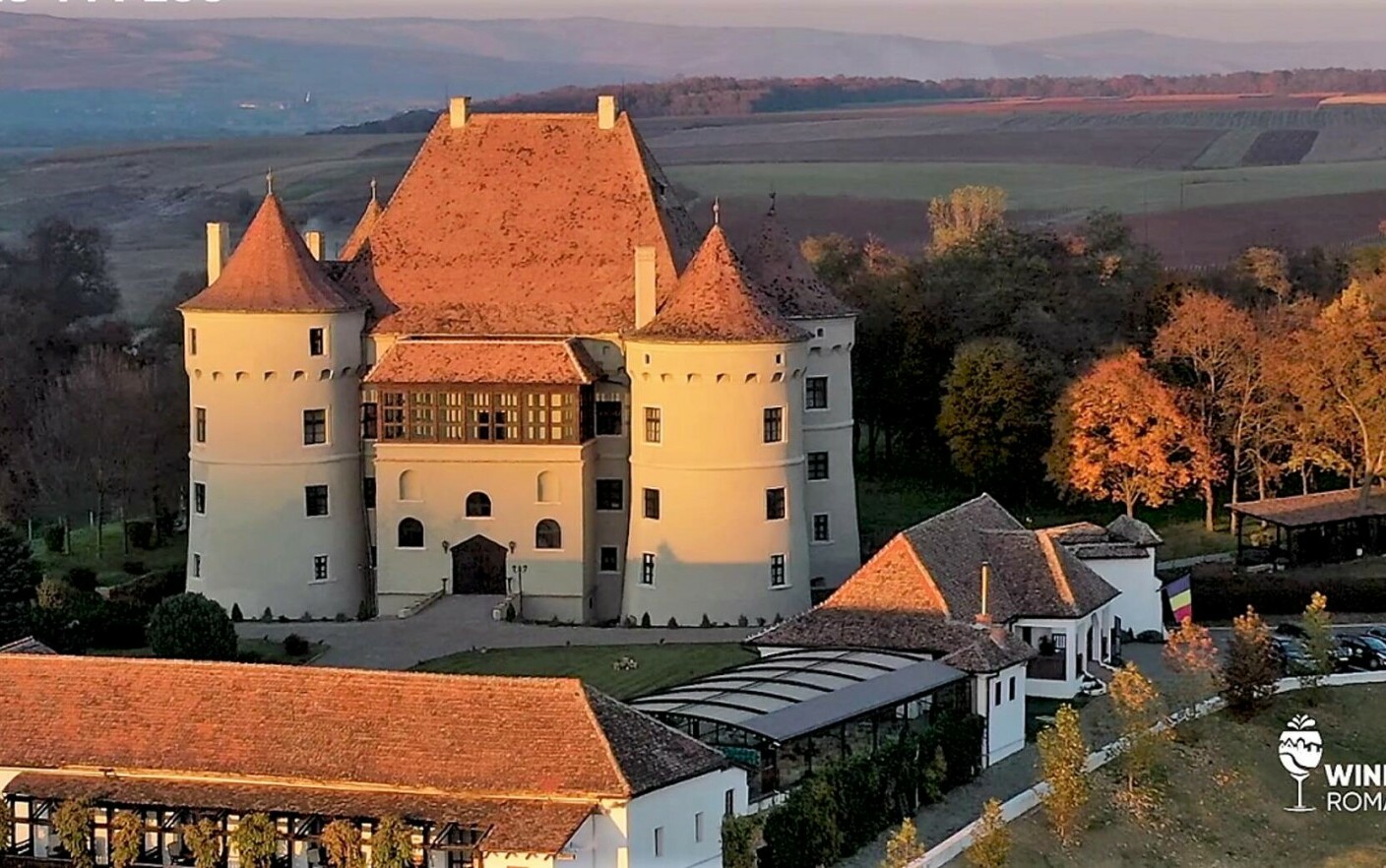 Wine Trips România | O noapte la castelul nobililor Bethlen-Haller ...