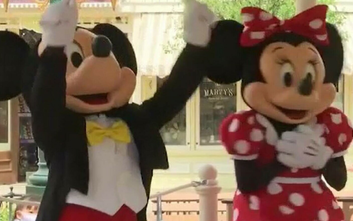 Imagini cu Mickey și Minnie Mouse din 1928, disponibile publicului în ...