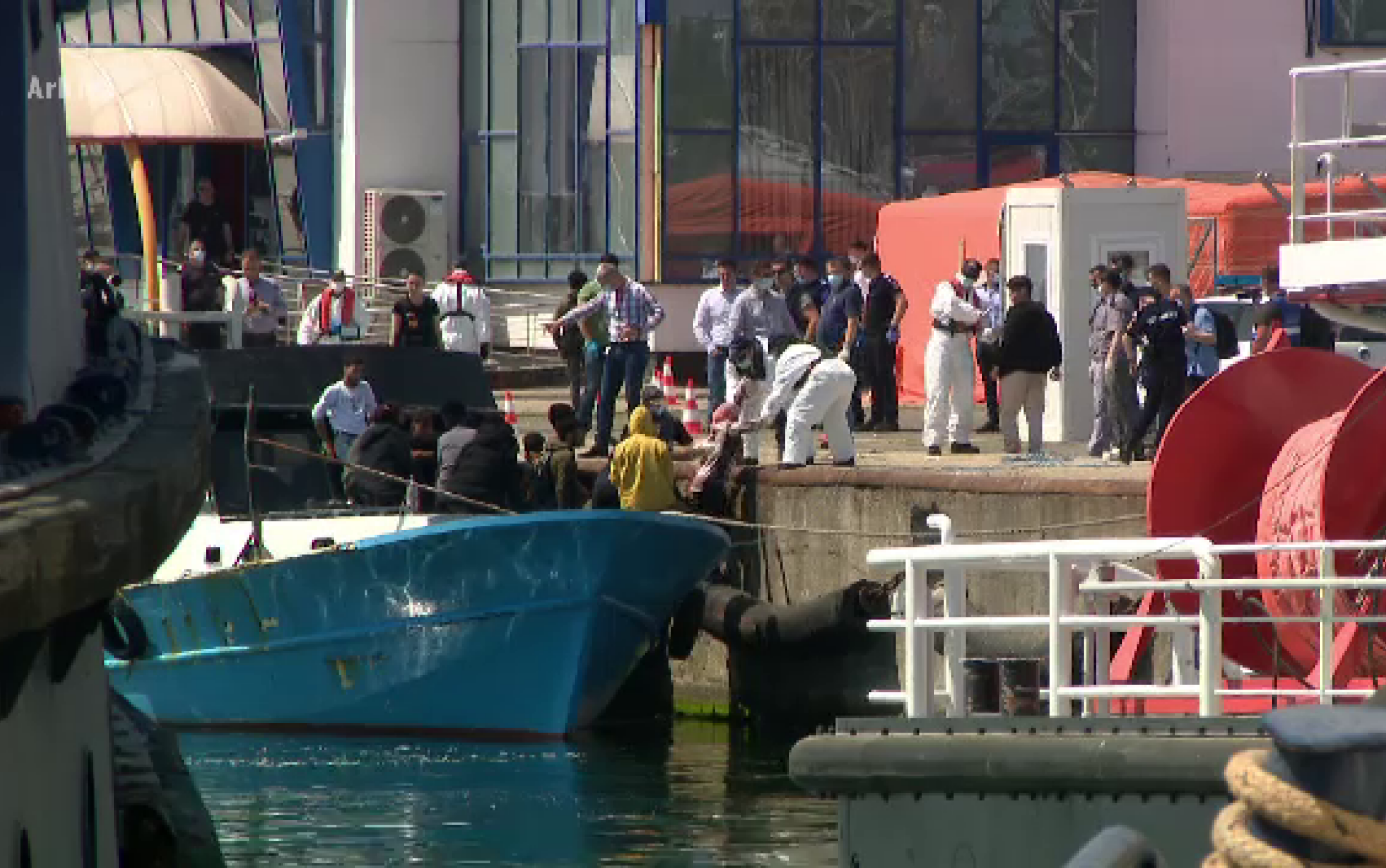 Pe unde reușesc migranții să intre în România. De ce nu sunt depistați ...