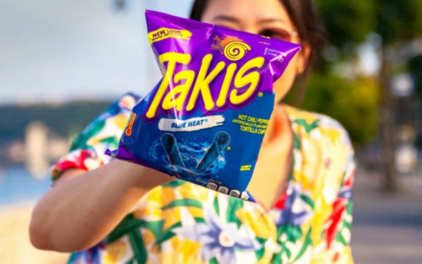 (P) Takis Blue Heat - Acum și în România - Stirileprotv.ro