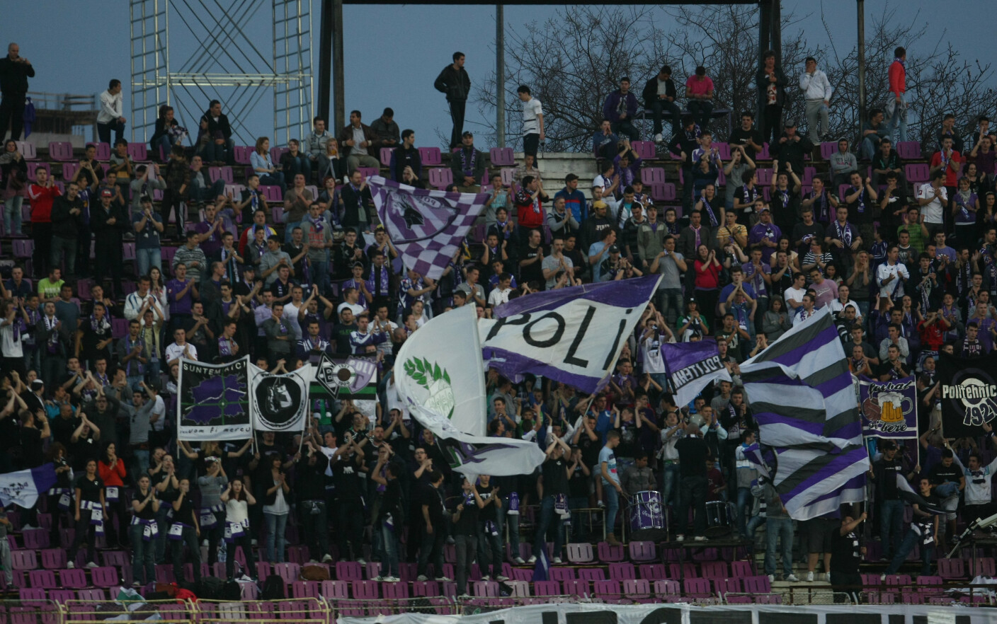 Timisoara, da. Poli, nu! Ce compromis fac polistii pentru a vedea ...