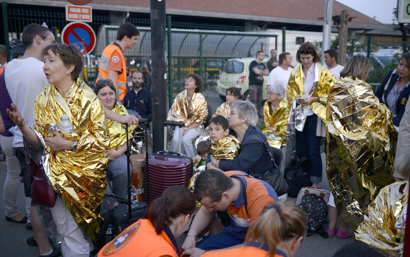 Accidentul de tren din Franta, provocat de o defectiune de macaz. 6 ...