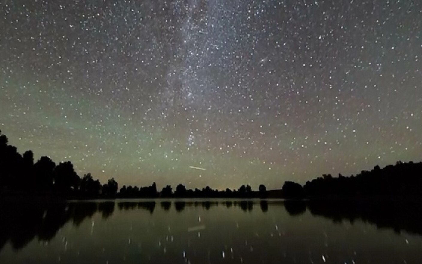 Spectacol impresionant pe cer. Ploaia de meteoriti a atins momentul ...