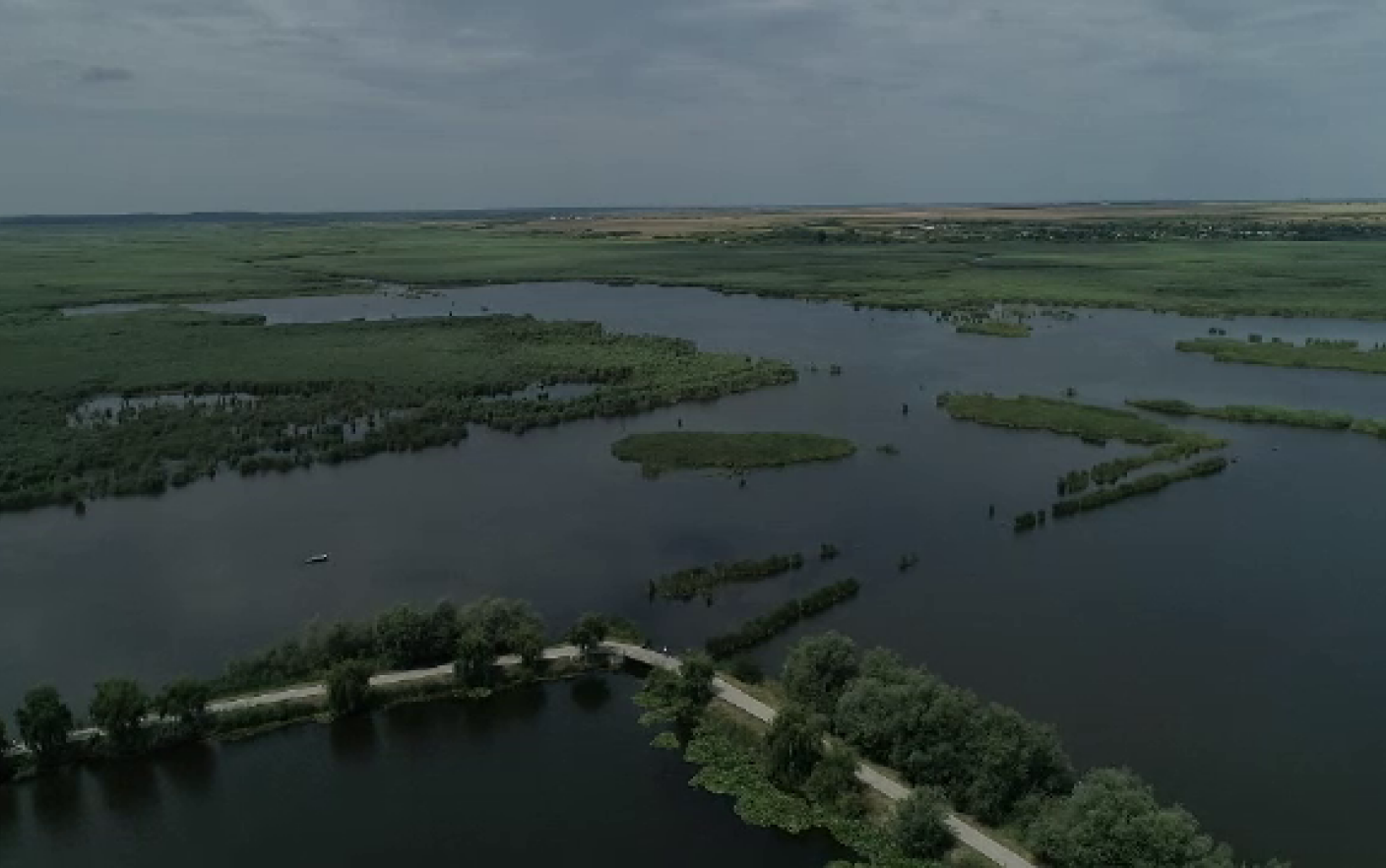 Cea mai tânără deltă a Europei se află în România. Tot mai mulți ...
