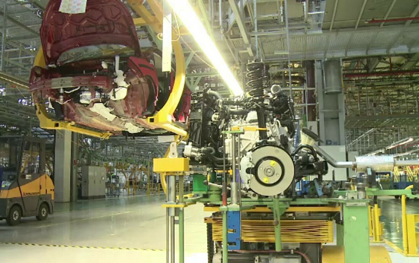 Investiții de 490 de milioane de euro la uzina auto de la Craiova. De ...