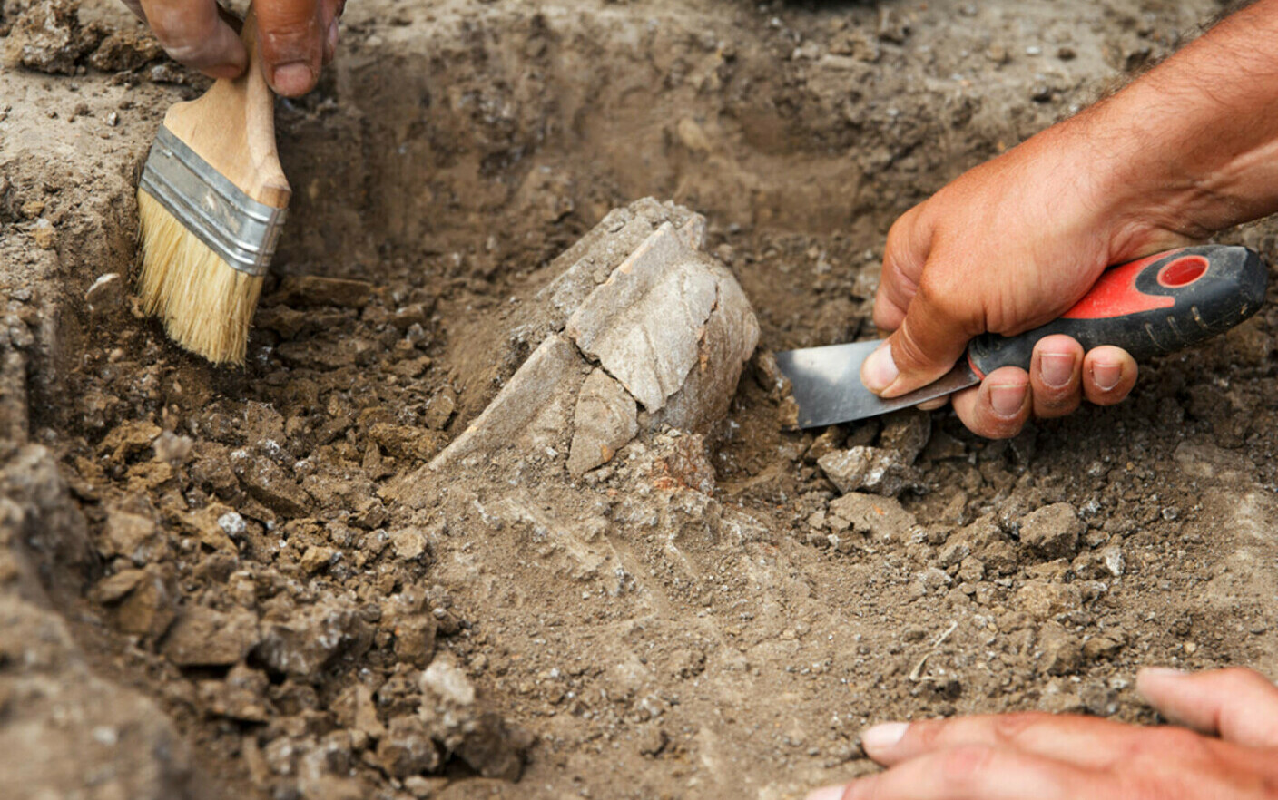 Două obiecte preistorice gigantice, din Epoca de Gheață, au fost ...