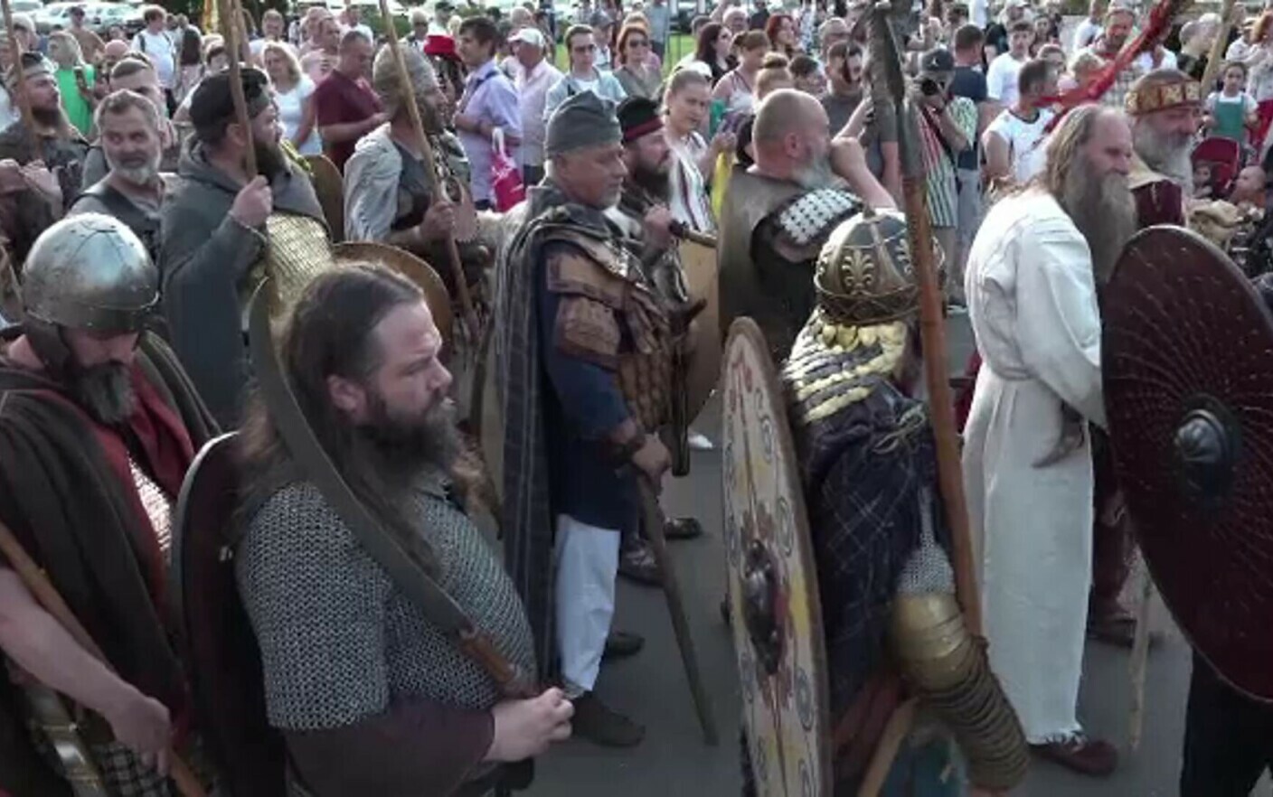 Festivalul Istoric Getodava a debutat la Iași cu o lupta dintre daci și ...