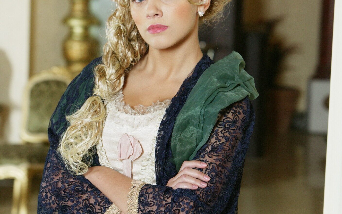 Florina Cercel, Laura Cosoi si Andreea Patrascu joaca in "Aniela ...