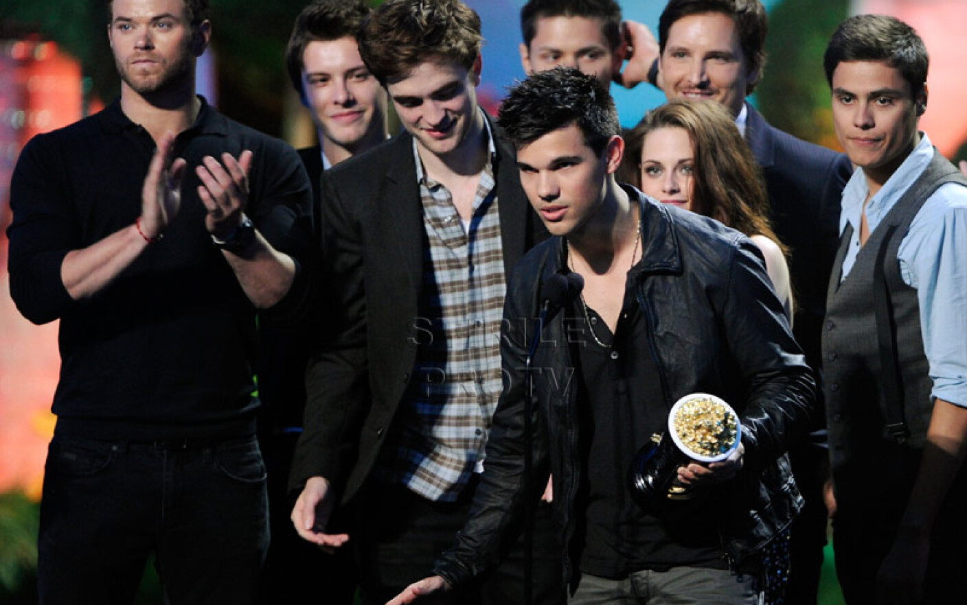 "Saga Amurg: Eclipsa", cel mai premiat film la MTV Movie Awards 2011 ...