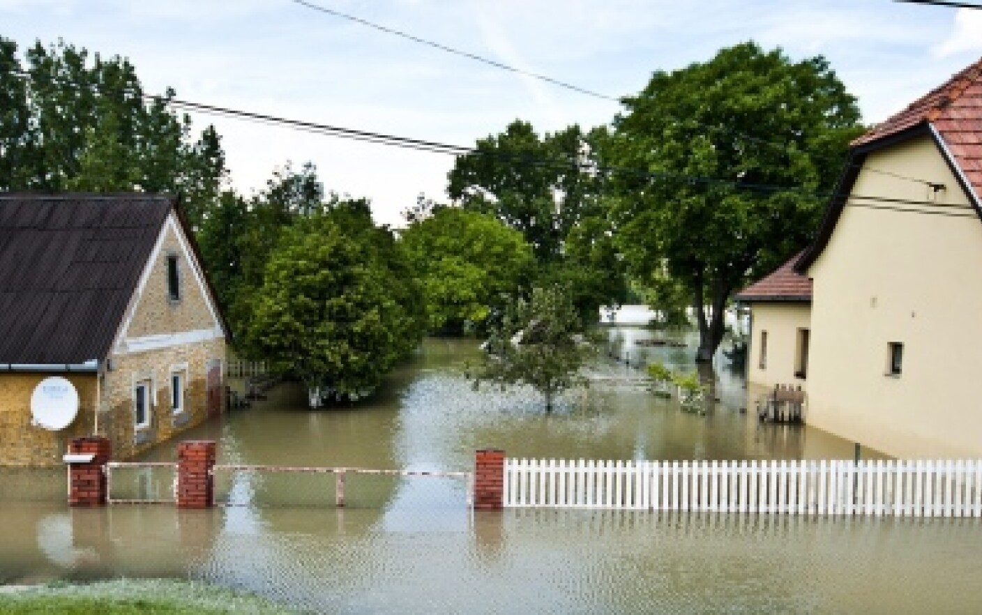 Cod galben de inundatii in Romania, emis pentru rauri din nord, nord-vest si sud-vestul tarii ...