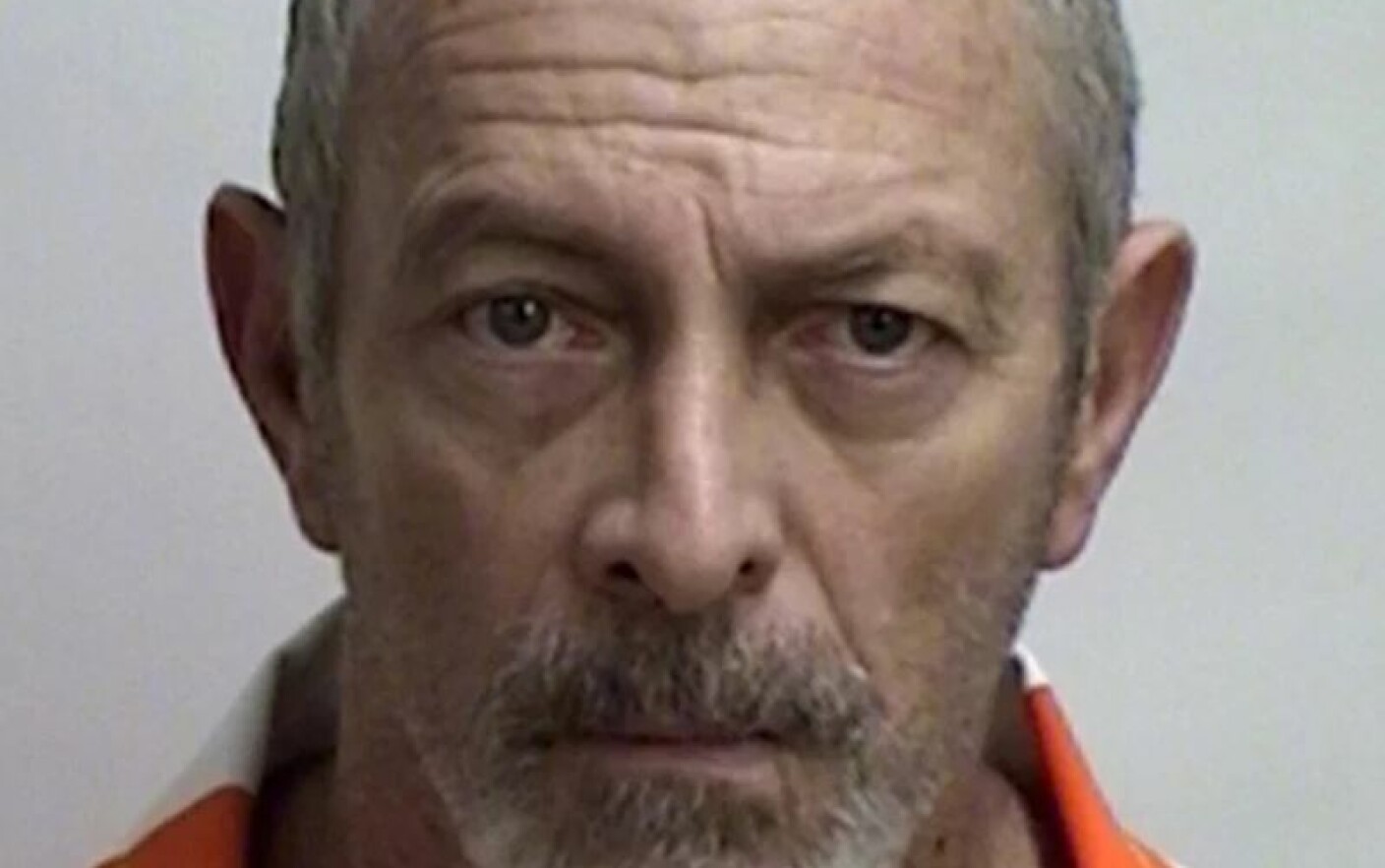 Pedeapsa primită de un bărbat care și-a violat repetat fiica adoptivă ...