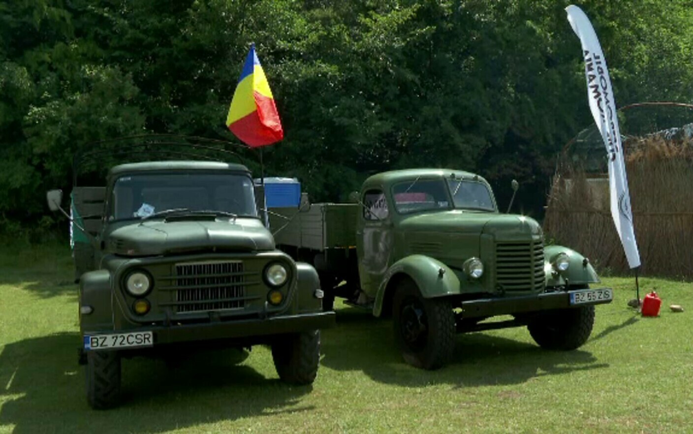 Expoziție de mașini militare vechi, în Buzău. ”E pregătită să plecăm la ...