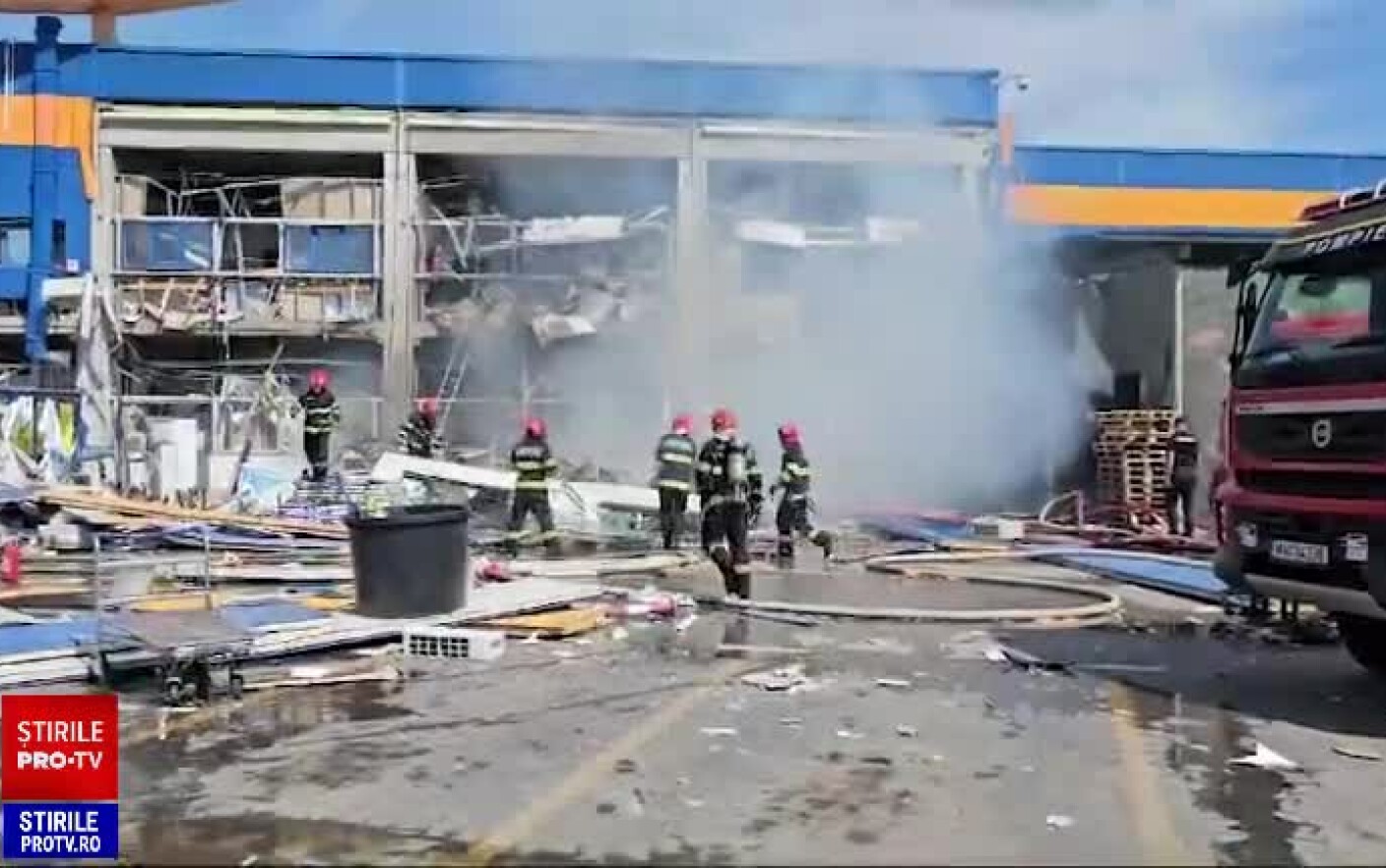 Video - Explozie puternică la Dedeman, în Botoșani. A fost activat ...