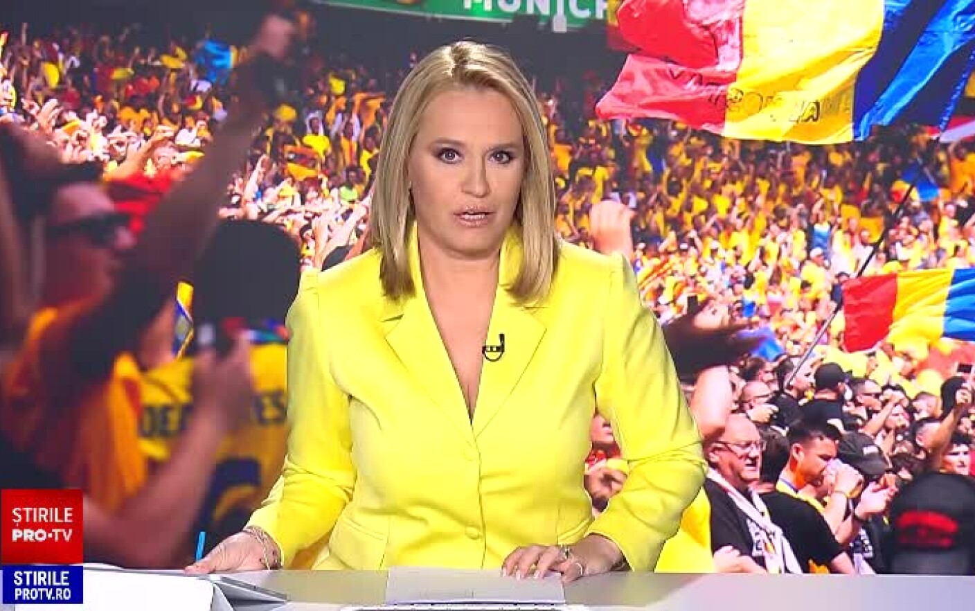 Video - Emoții mari în țară. Suporterii au cântat şi au scandat la ...