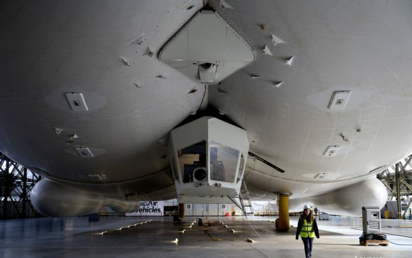 Dirijabilul Airlander 10: Cea mai mare aeronava din lume a fost ...
