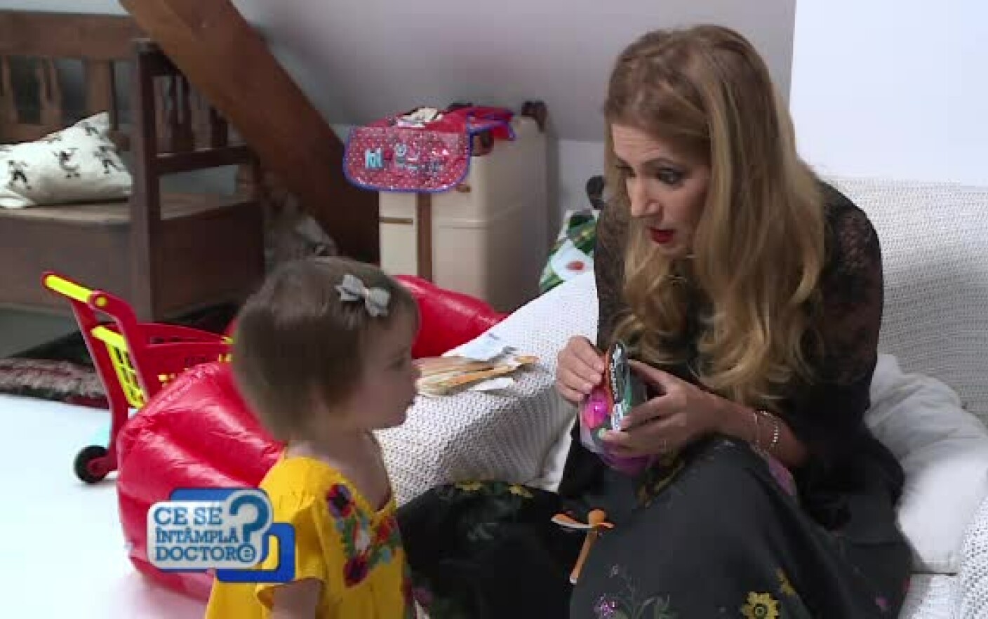 Amalia Enache, despre relaţia cu fetiţa ei. "O tratez de la egal la egal" - Stirileprotv.ro