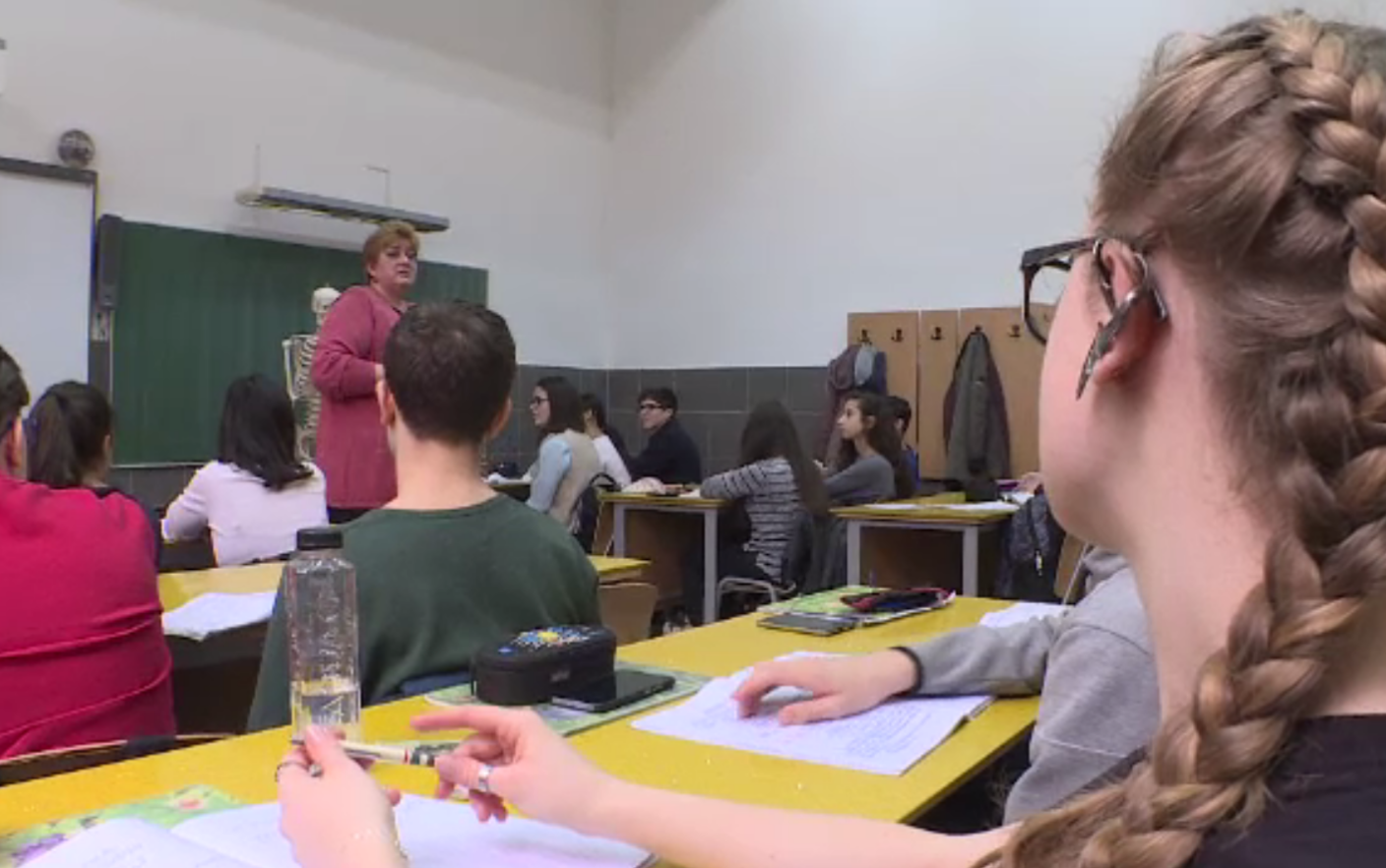 Profesorii din România, codașii Europei în ceea ce privește respectul ...