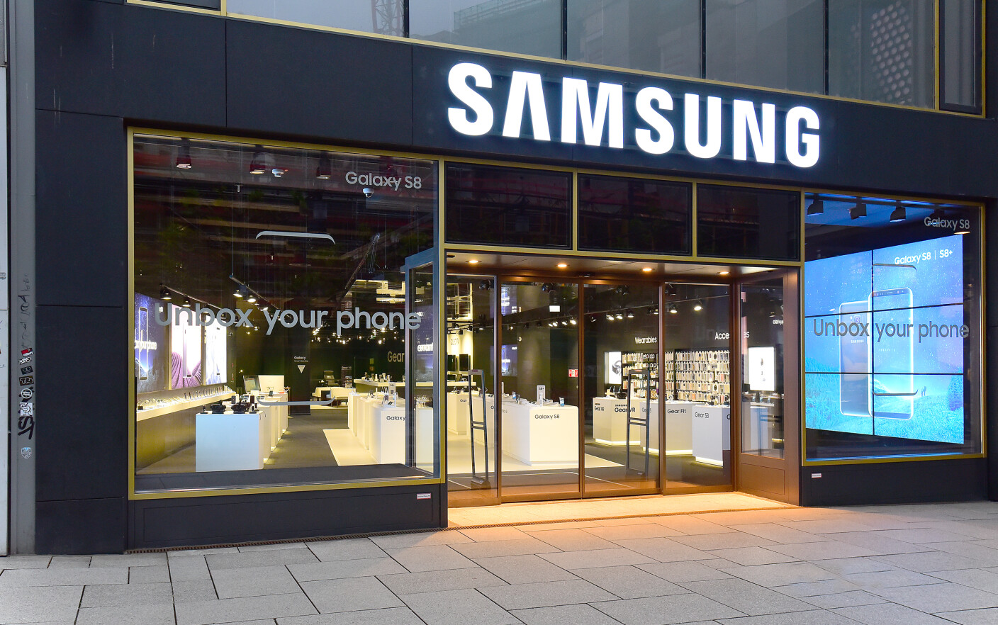 Samsung a lansat în România seria de telefoane inteligente Galaxy S20 ...