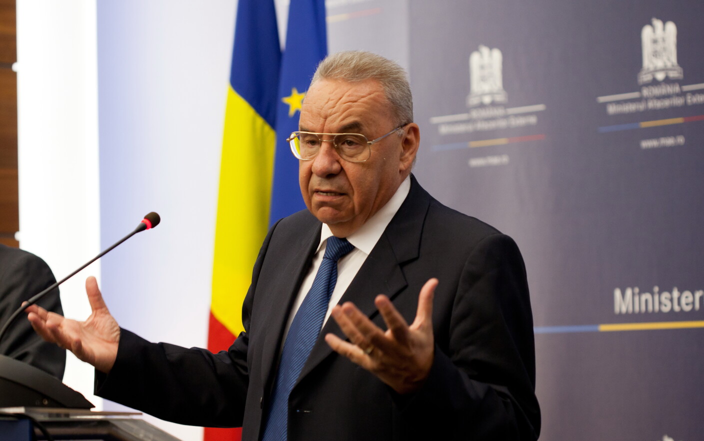 Marga: Romania ar putea aloca 500.000 de dolari la efortul NATO de ...