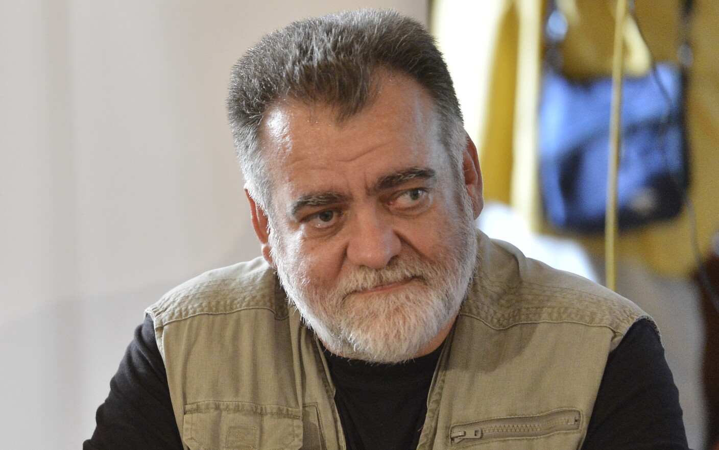 Alexandru Andries: Am scos o noua editie a albumului "Interioare ...