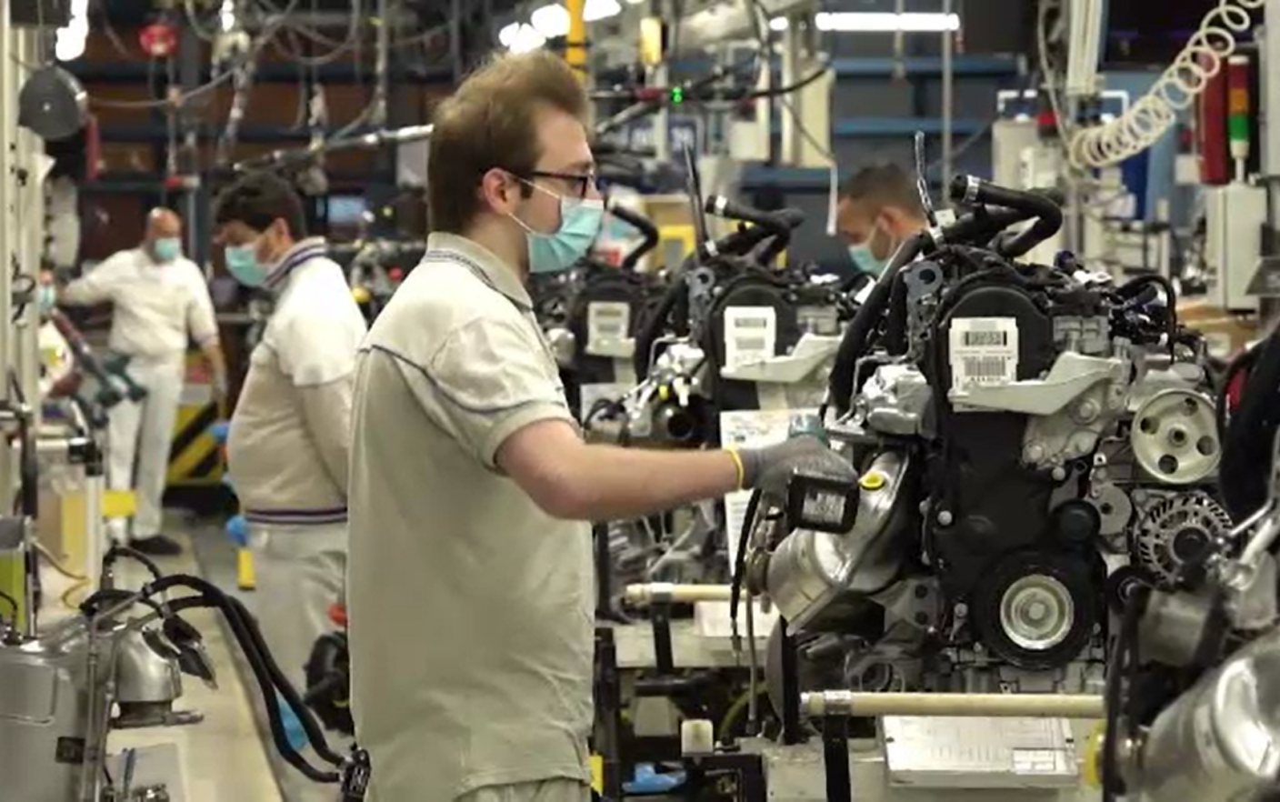 Producătorii auto și-au reluat activitatea. Compania care a impus 250 ...